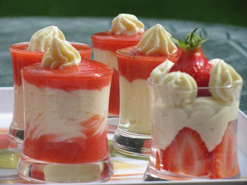 Verrines Fraises Crème diplomate